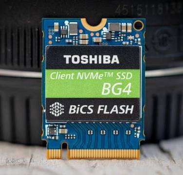 Small BG4 SSD with capacity of 1T