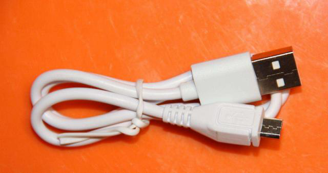 When choosing a Apple data cable, we need to judge it base on its ...